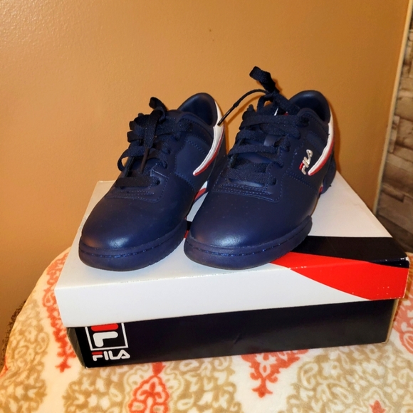 Fila | Shoes | Navy Blue Classic Fila | Poshmark
